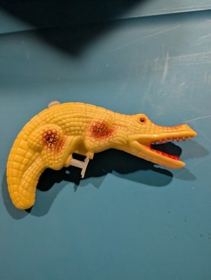 Vintage Yellow Alligator Water Gun | eBay