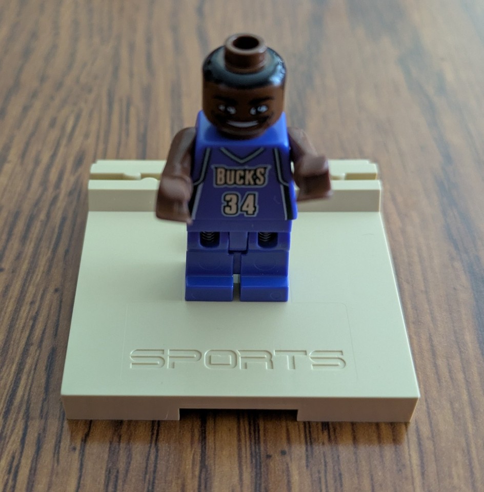 LEGO Ray Allen Basketball Minifigure and Card Milwaukee Bucks #34 NBA ...