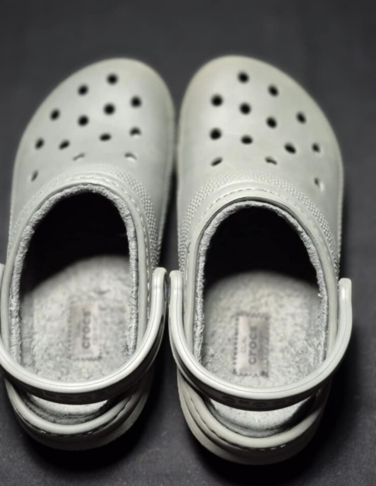 Crocs Dual Comfort Dark Gray Faux Fur Lined Clogs Size Mens 5 Womens 7 ...