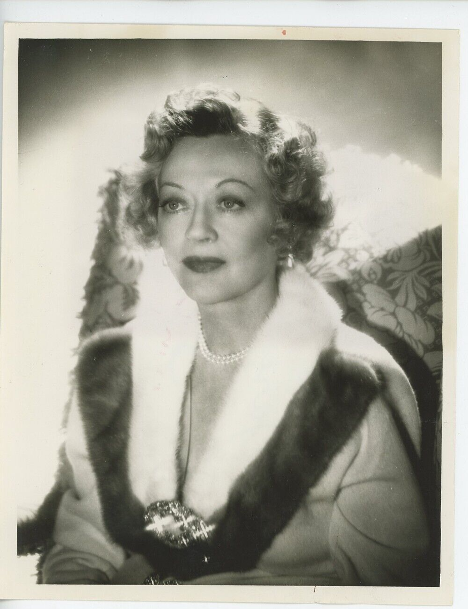 Zasu Pitts Marion Davies 8x10 Original Photo Actress Zasu Pitts In