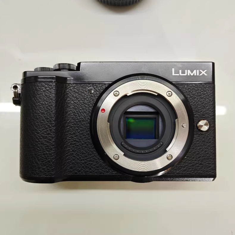 Panasonic Lumix DC-GX9 20.3MP Flip Screen WiFi Bluetooth Mirrorless ...