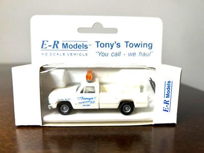 E-R Models #91013 Dodge Tow Truck "Tony's Towing" "White" Built-up H.O ...