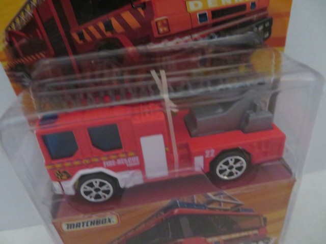 MK Matchbox - 2004 USA Superfast - #74 Chevrolet Tahoe - Burgandy for ...