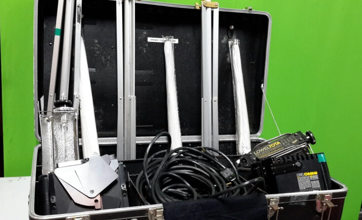 Lowel Tota Light Two Kit | Shelly Lighting