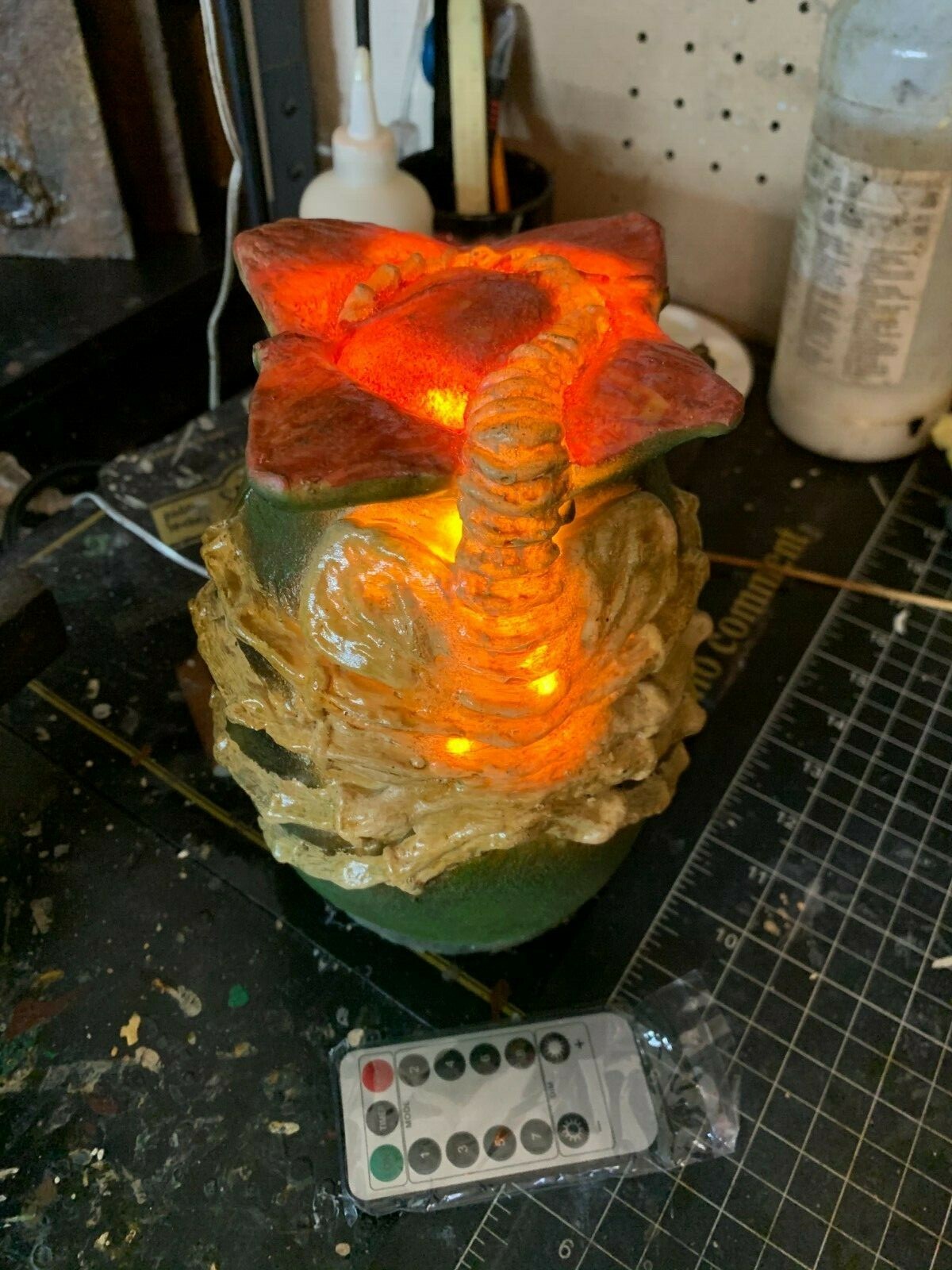 Xenomorph Alien Egg Face Hugger Night Light | eBay