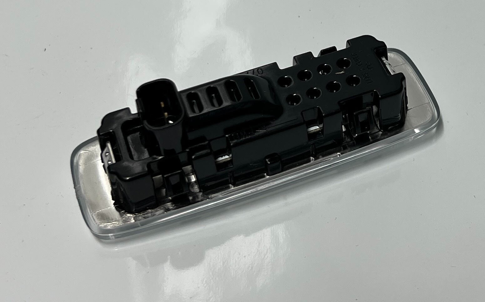 P54-1195-100 Genuine Paccar Door Pad Lamp OEM - New | eBay