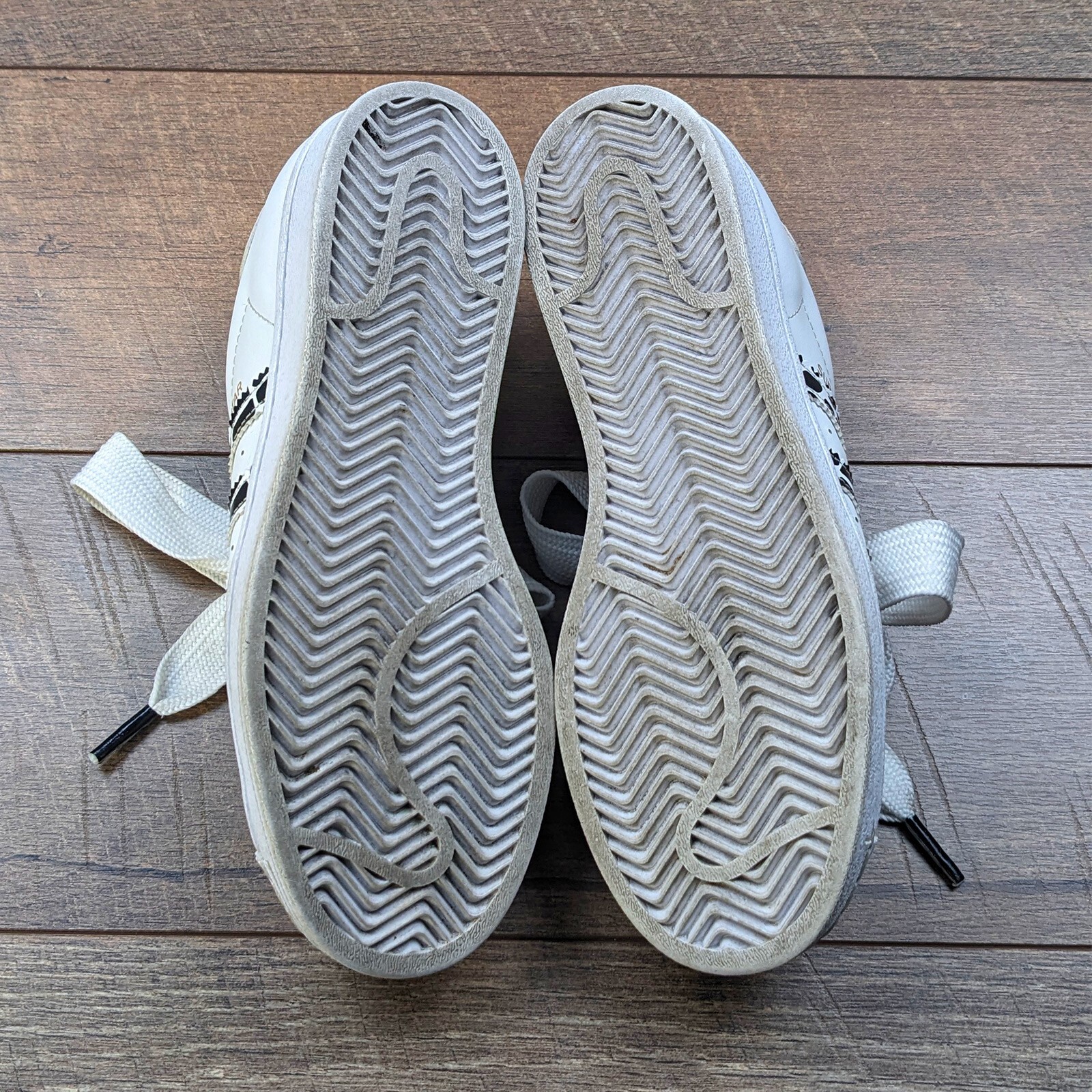 Adidas Superstar Women's Sneakers - 6 White Shelltoes Fat Laces Shoes ...