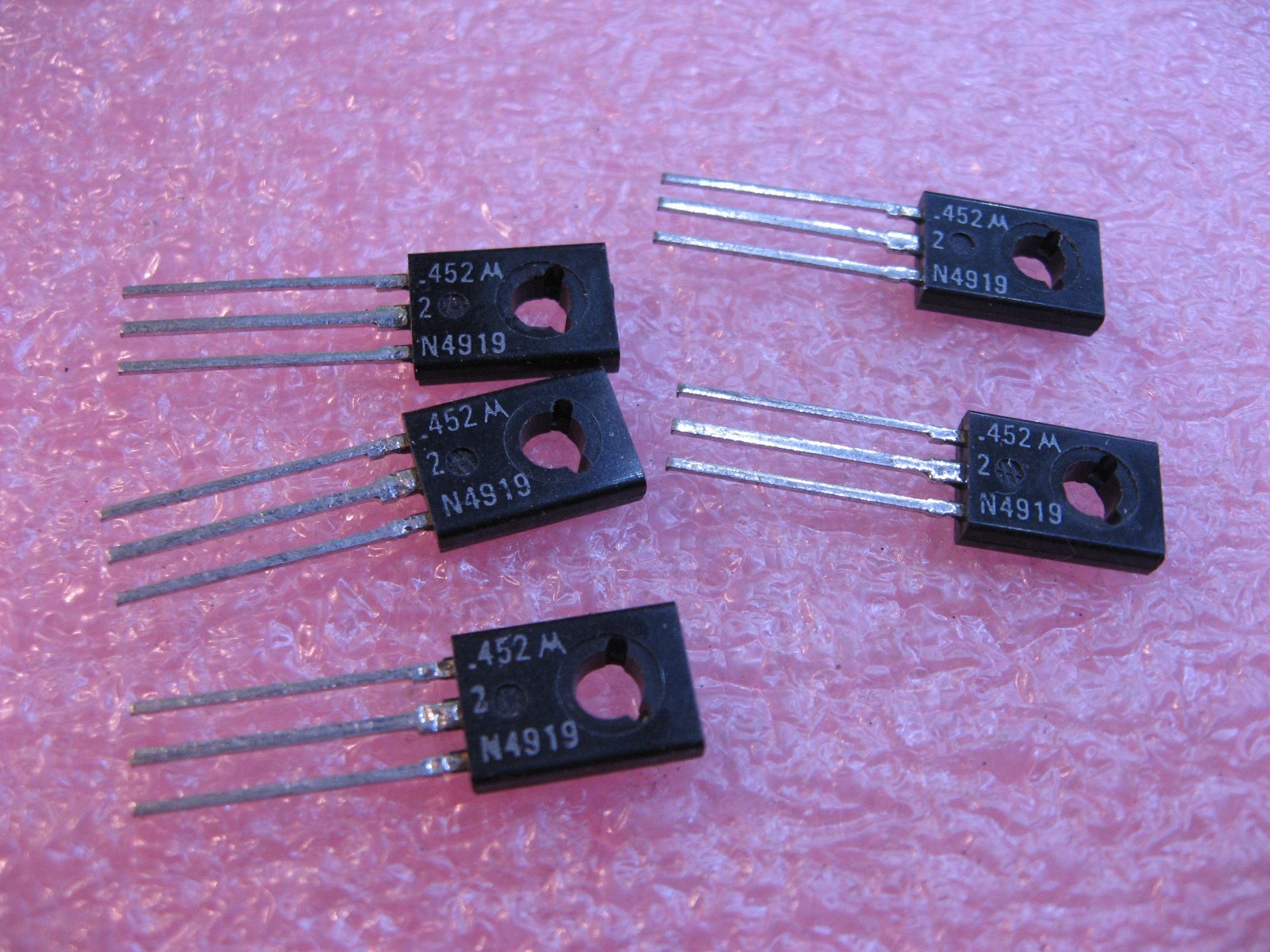 2N4919 Motorola Silicon PNP Transistor Si - NOS Qty 5 | eBay