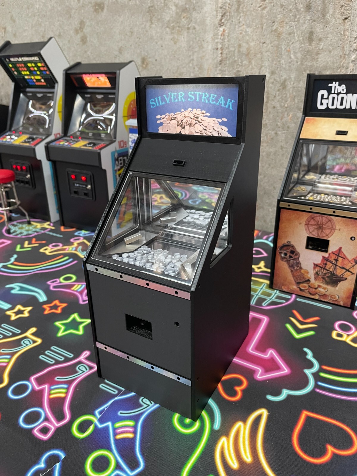 1:6 Scale Silver Streak Functional Coin Pusher, Replicade Size / New ...