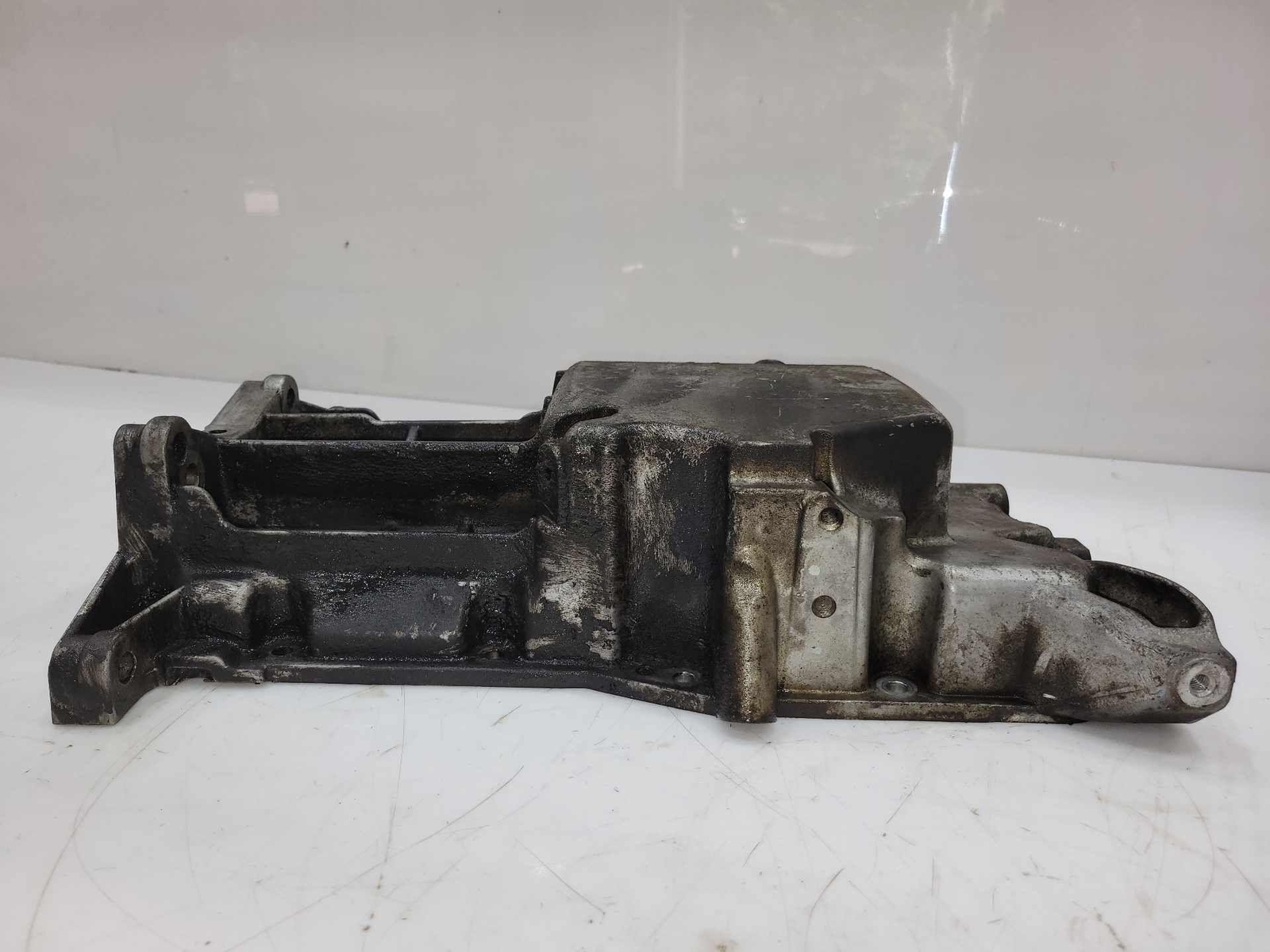 GM 2.2L 2.4L Engine Oil Pan Fits Cobalt Verano Malibu Sky OEM 12601240 ...