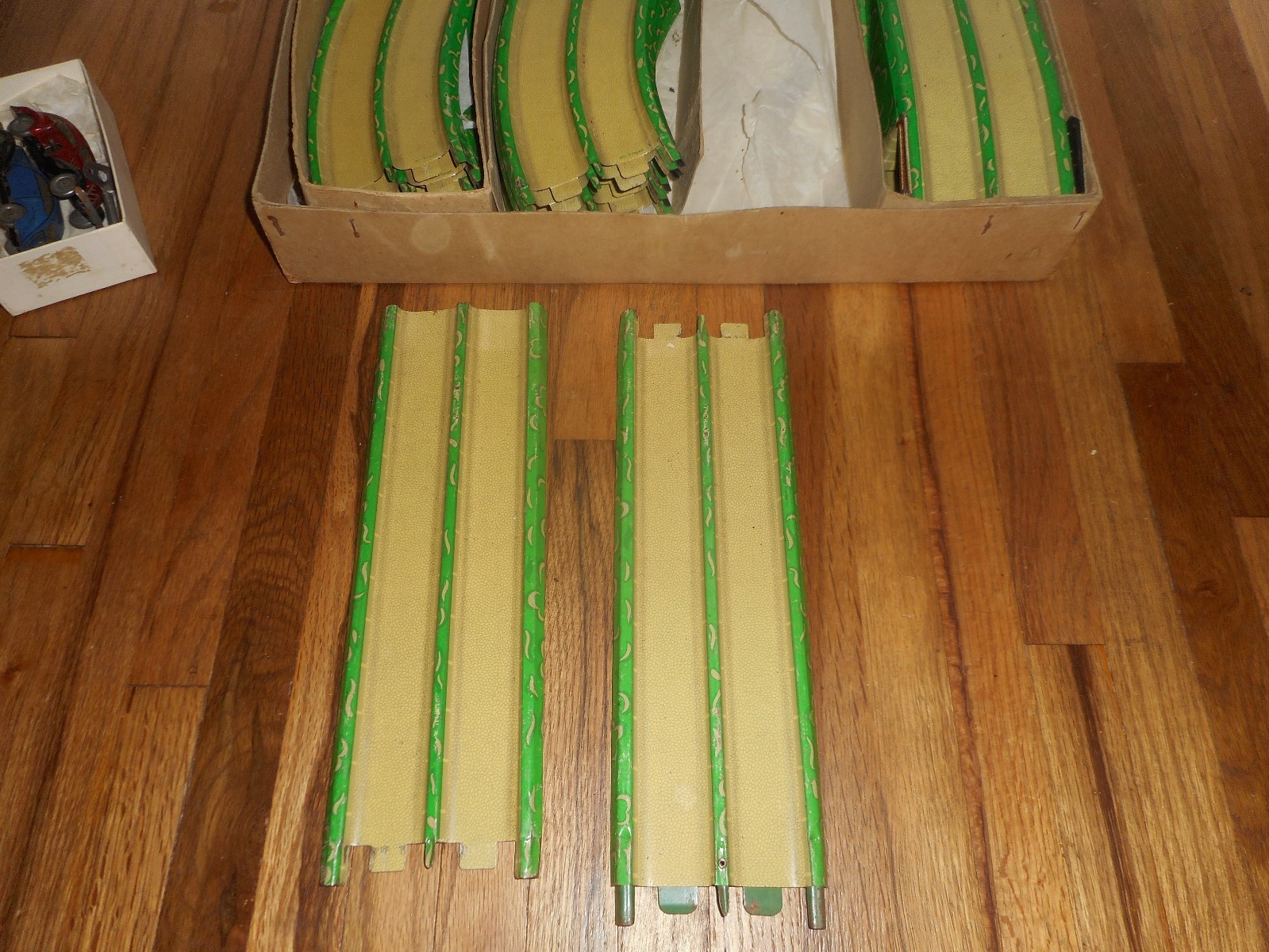 Louis Marx Tin Streamline Speedway w Original Tin Wind Up Cars & Box | eBay