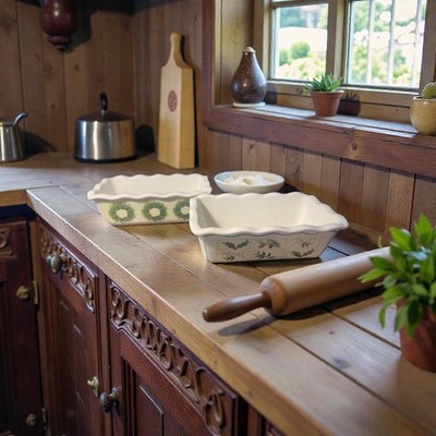 Nantucket Holiday Stoneware Baking Dish Set of 2 Scalloped Rim Wreath ...