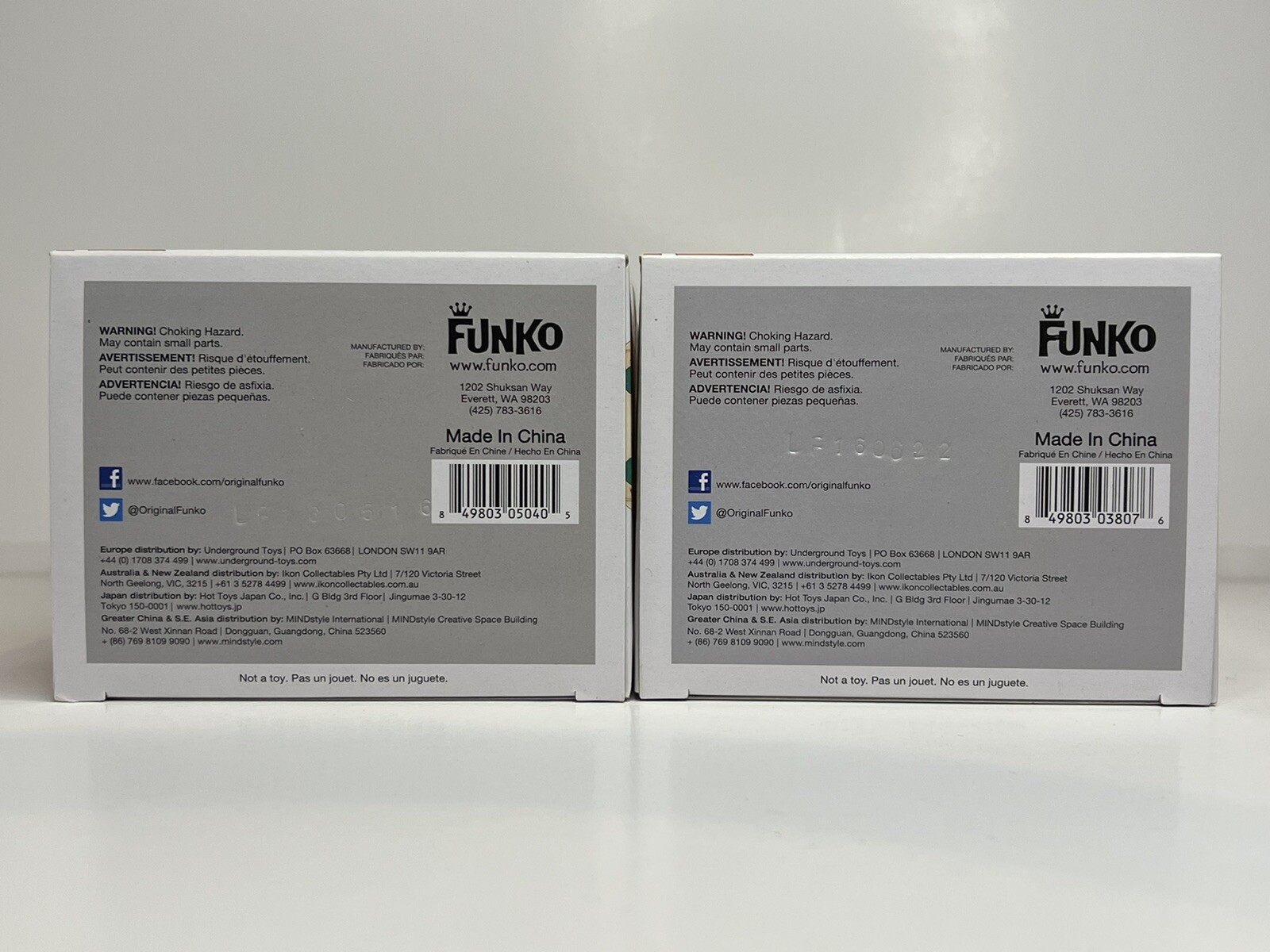 Funko Pop Super Saiyan Goku x2. One glow in the dark. One normal pop No ...