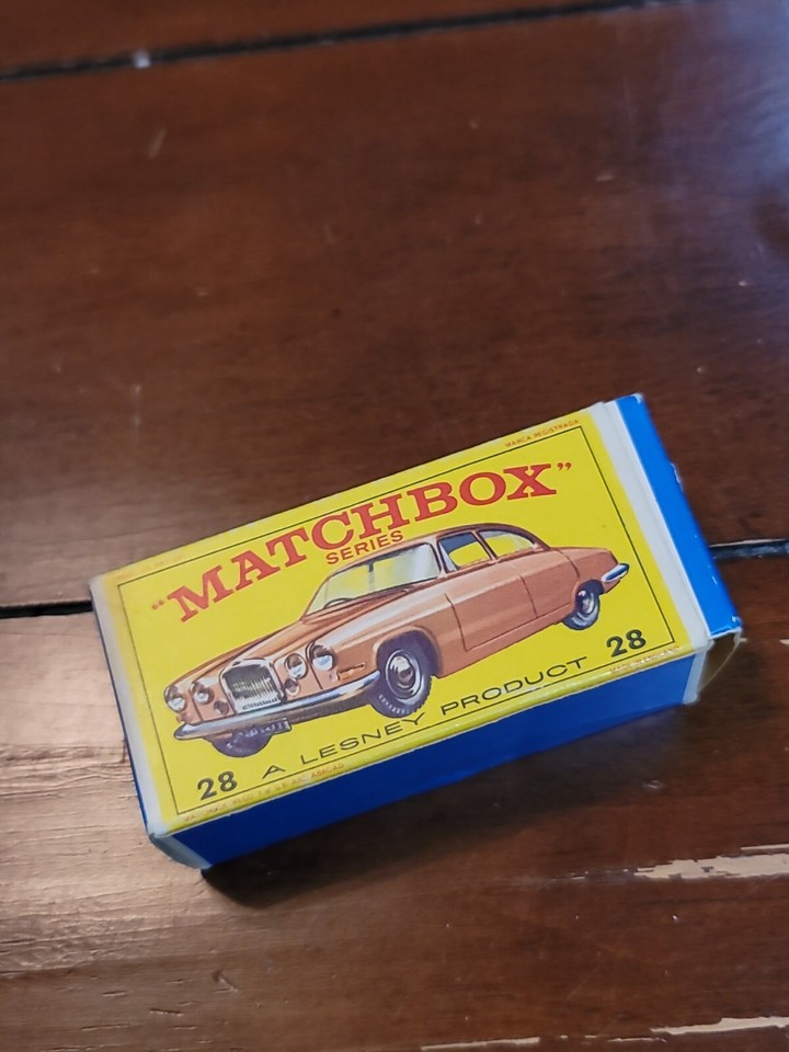 VINTAGE MATCHBOX LESNEY No.28c JAGUAR MK.10 IN ORIGINAL BOX ISSUED 1964 ...