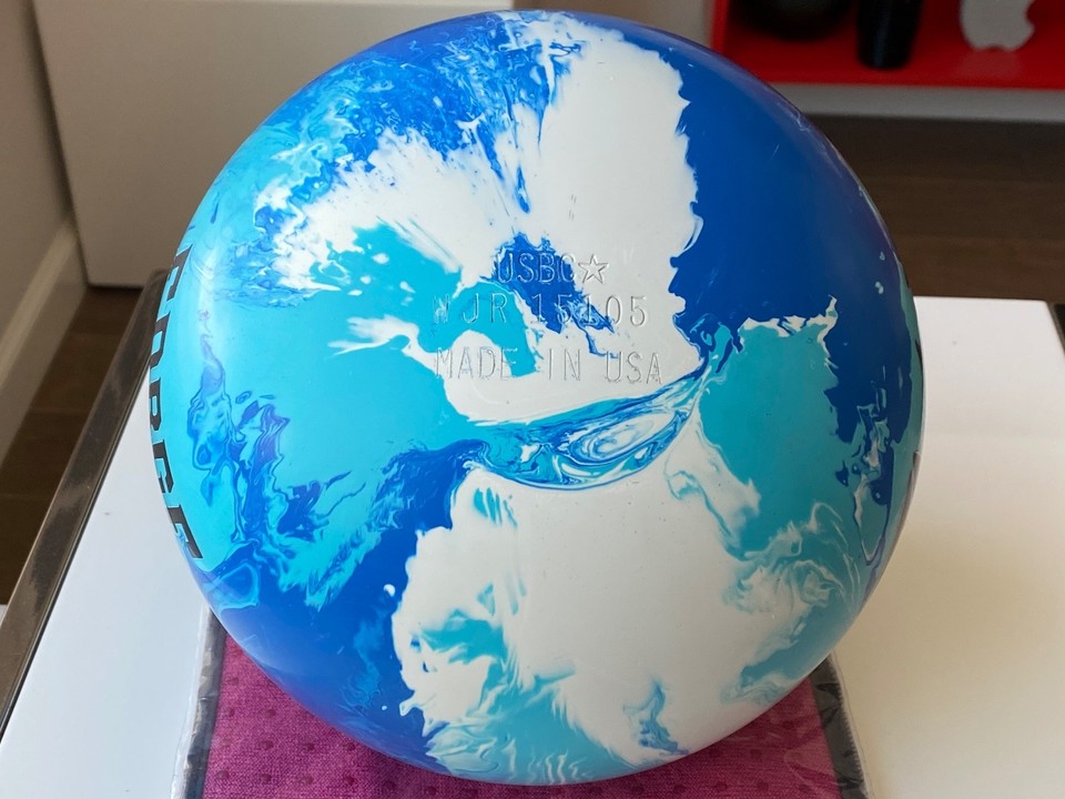 USED LESS THAN 3 GAMES MOTIV Subzero Forge 15 LBS Bowling Ball SINGLE ...