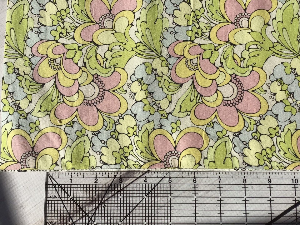 OOP HTF Anna Griffin Fabric FIFI + FIDO Wavy In pink, Floral Cotton ...