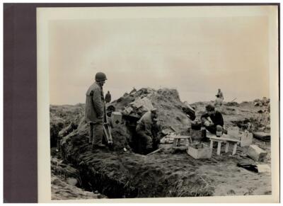 WWII,*DEFENSES ON ATTU FALL* SOLDIERS EXAMINE EQUIPMENT FOUND IN PHOTO ...