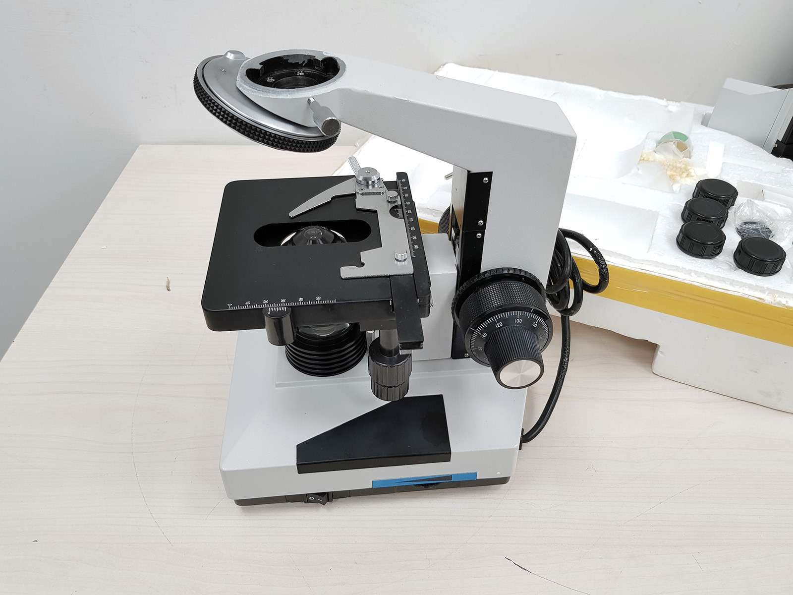 Amscope Lab Biological Microscope XSG-109L | eBay
