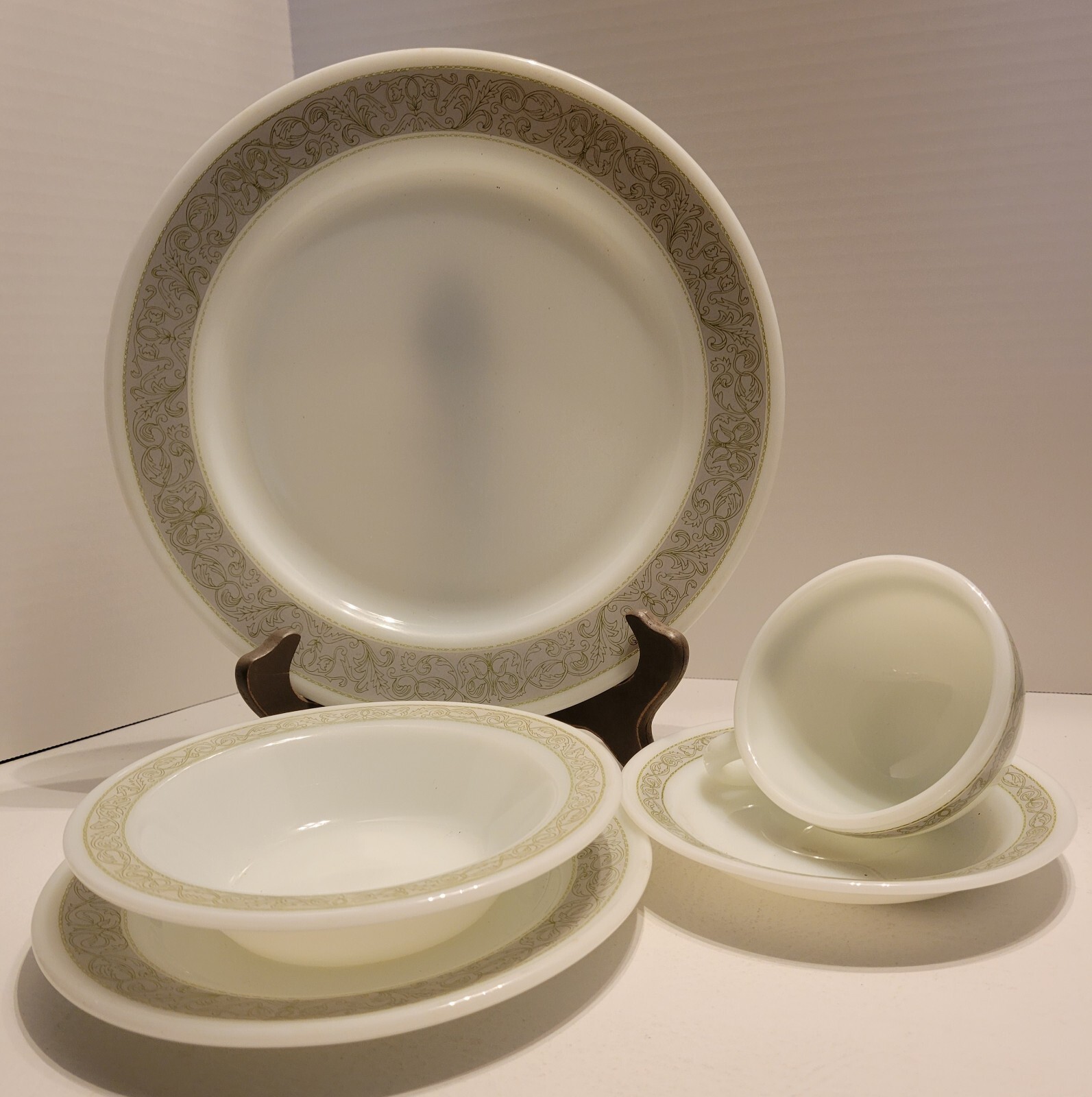 VINTAGE PYREX 5 Piece Table Setting NILE Tableware by PYREX Grey Gray ...