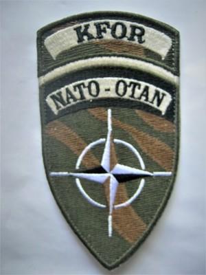 ECUSSON OPERATION KFOR NATO / OTAN (VARIANTE BARIOLE) 120MM X 65MM SUR SCRATCH | eBay
