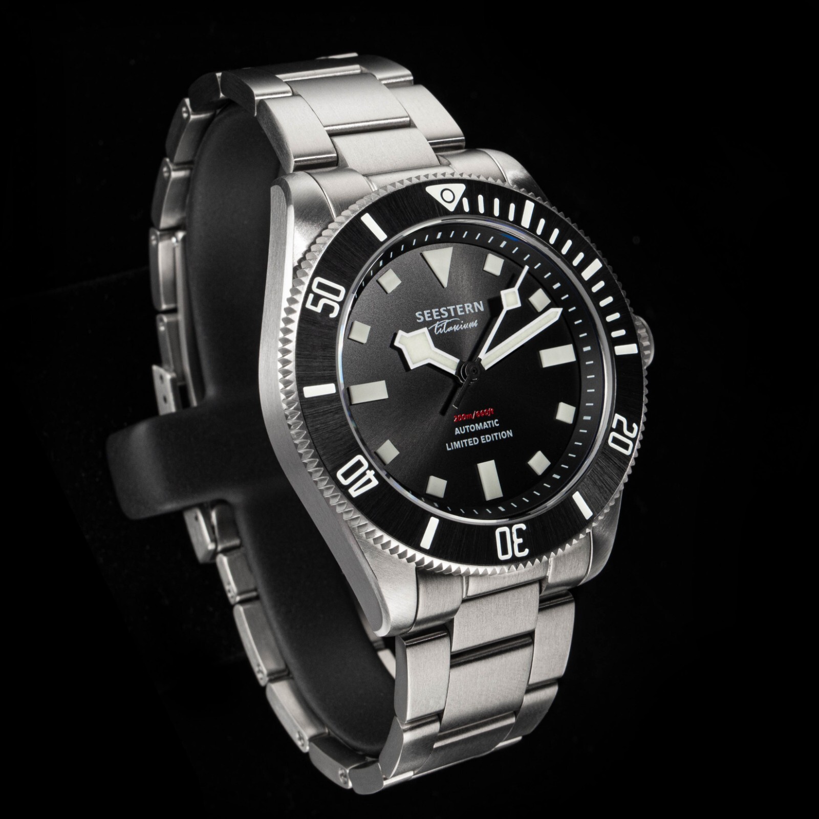 SEESTERN Titanium series, Black, NH38, Sapphire, Lume, 200m Diver ...