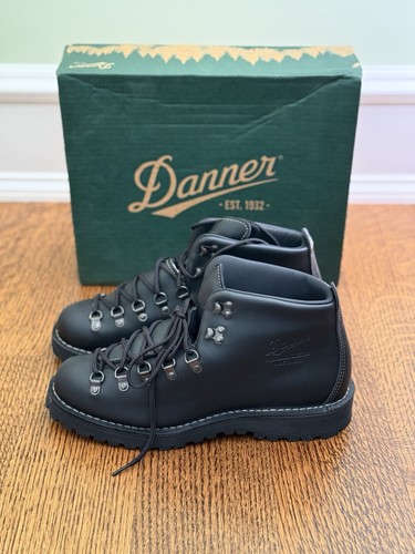 Danner Mountain Light II - NEVER WORN w/ Original Box - BEST OFFER | eBay