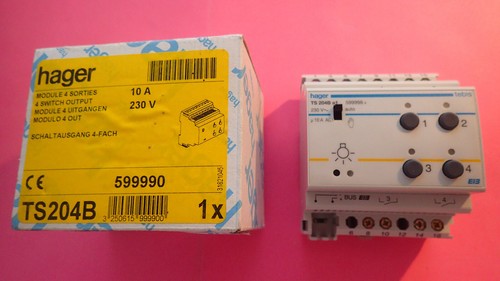 HAGER TS204B - Module 4 sorties 10A série TS (TEBIS KNX) | eBay