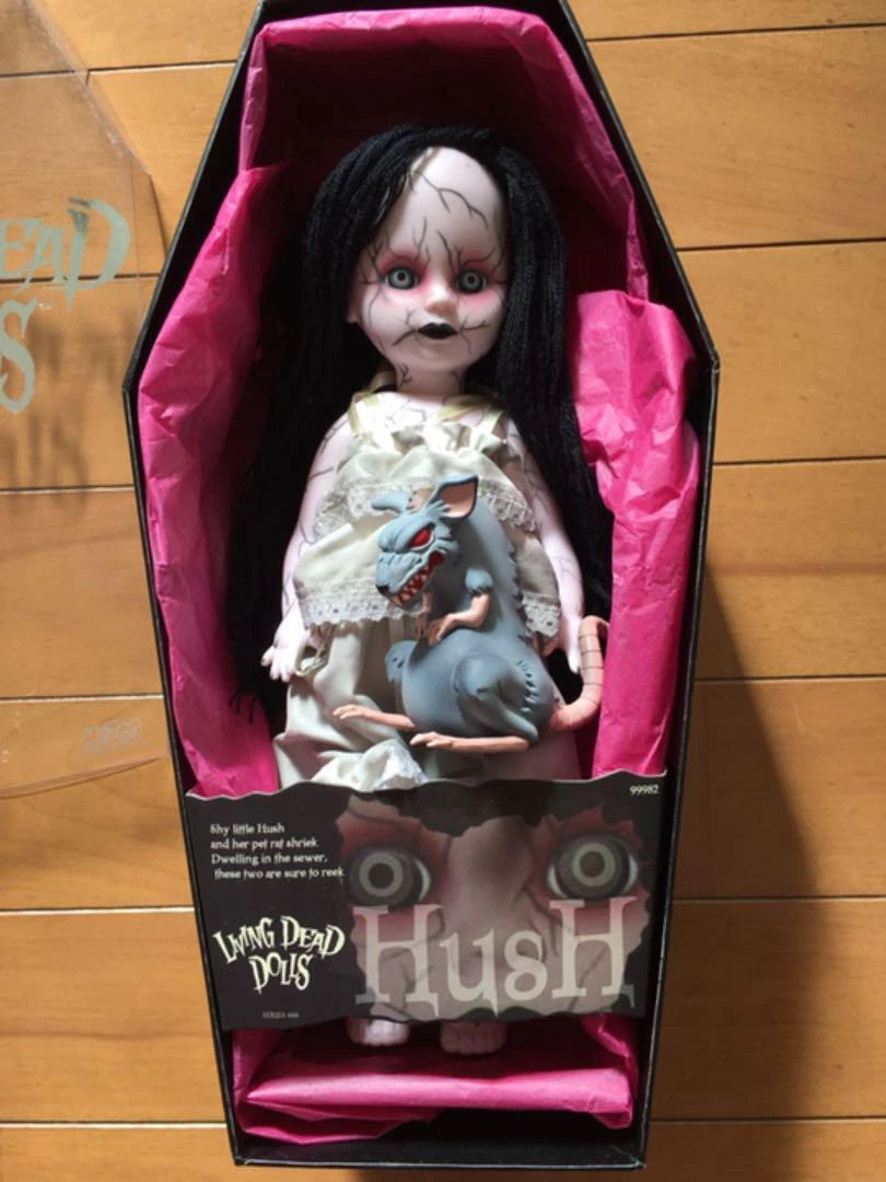 Dead Doll Makeup