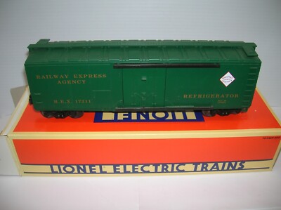 LIONEL 6-17311 " REA SCALE SIZE REEFER W/ DIE CAST SPRUNG TRUCKS " LOT ...