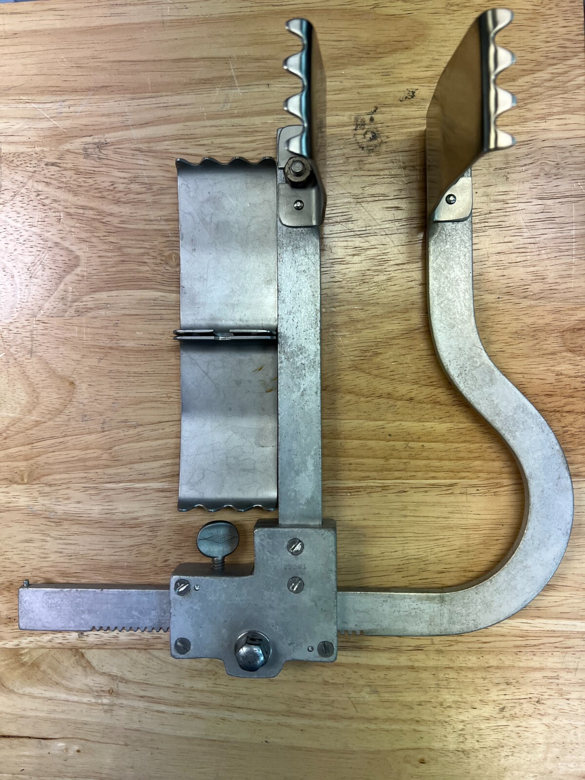 Finochietto Retractor Rib Spreader for Adults with 4 blades(E644) | eBay