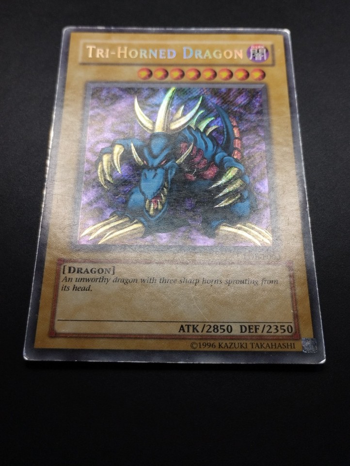 YUGIOH 2002 | TRI-HORNED DRAGON | LOB-E000 | SECRET RARE | VERY GOOD ...