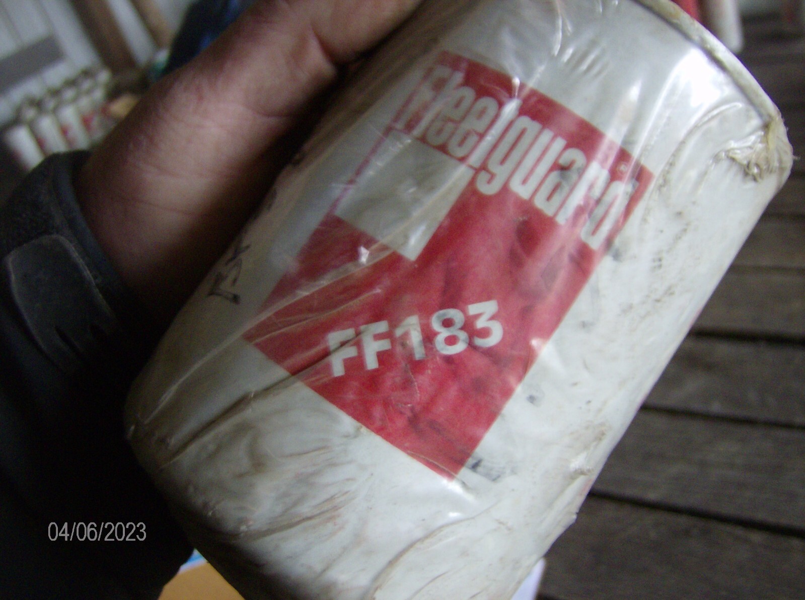 FLEETGUARD FF183 - Fuel filter cross reference