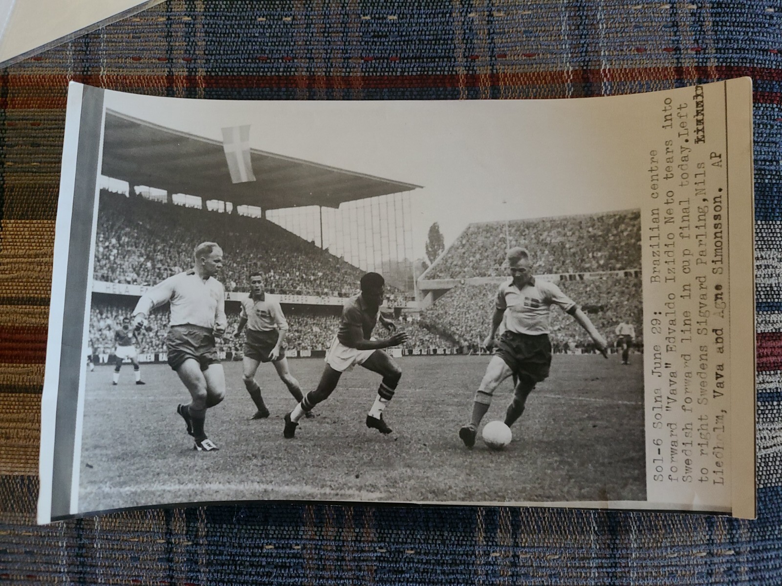 1958 FIFA FOOTBALL WORLD CUP FINAL SWEDEN VS BRAZIL PHOTO SOCCER PELE ...