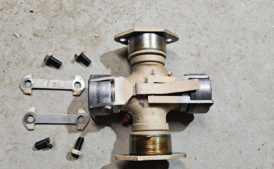 Dana Spicer Style 5-538X 5-674X U Joint 1610 Series Universal 5-777X 5 ...