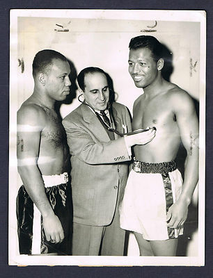 1955 World Champion Sugar Ray Robinson vs Ralph Jones boxing wire photo ...