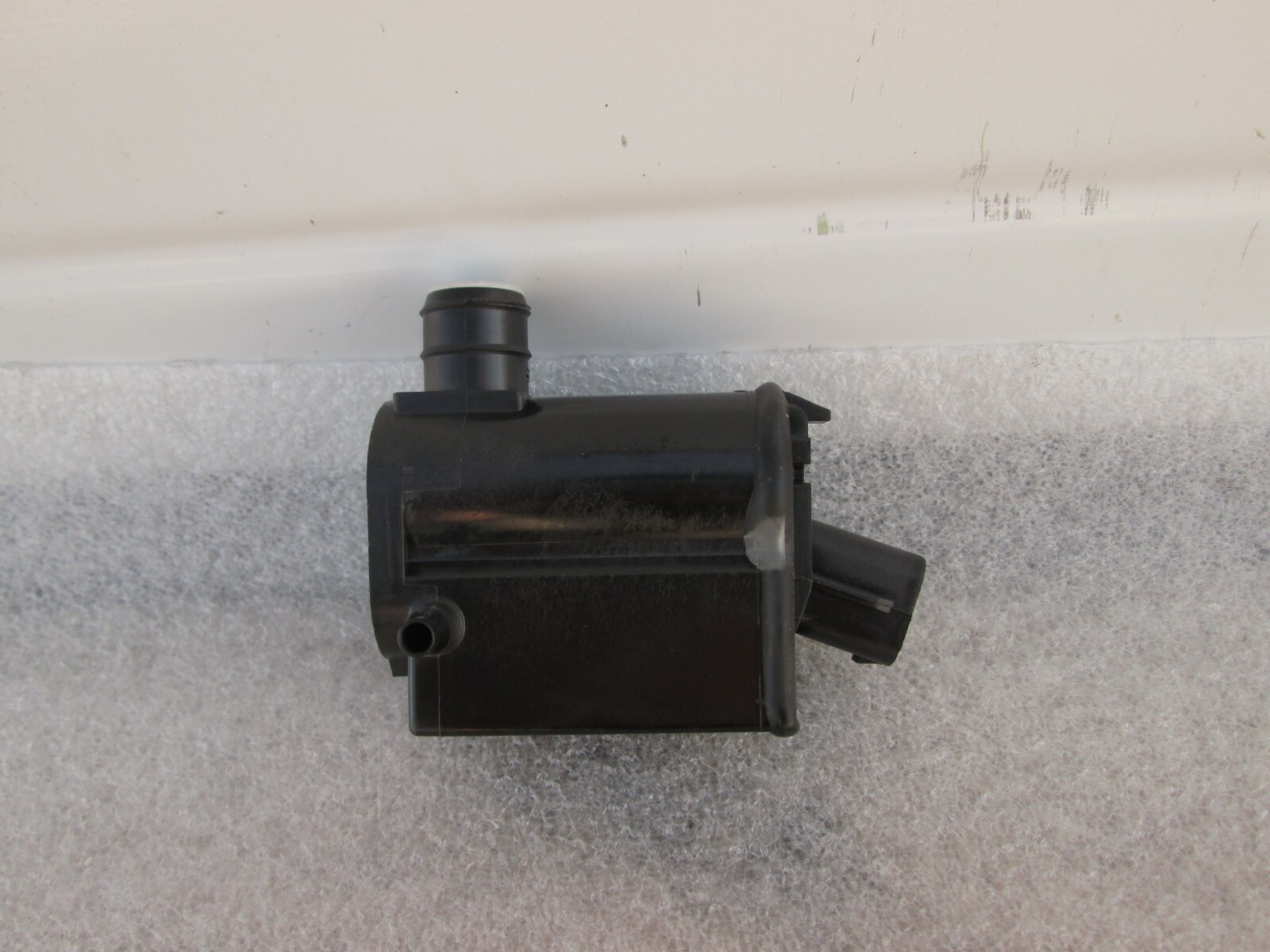Hyundai Accent Elantra GT Rio Forte Windshield Washer Pump 98510 1W000 ...