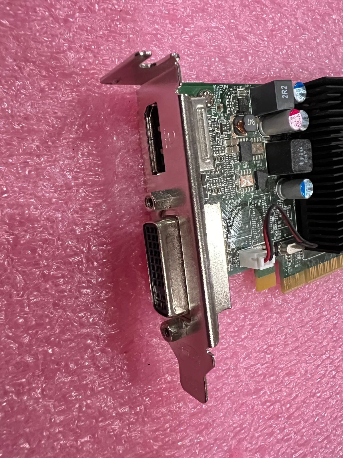 Dell AMD Radeon R5 340X 2GB GDDR5 Graphics Card (0X0CVJ) for sale ...