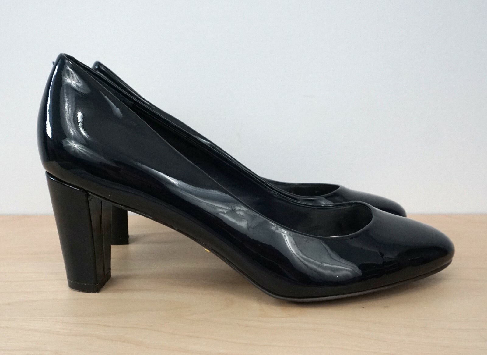 LAUREN RALPH LAUREN Hala Black Patent Leather Pumps H… - Gem