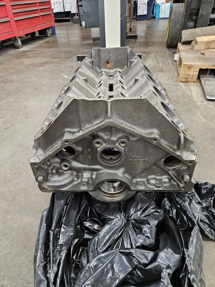 LATE 1969 COPO 427 Big Block Chevy 4 Bolt Main Block 3963512 512 J-10-9 ...