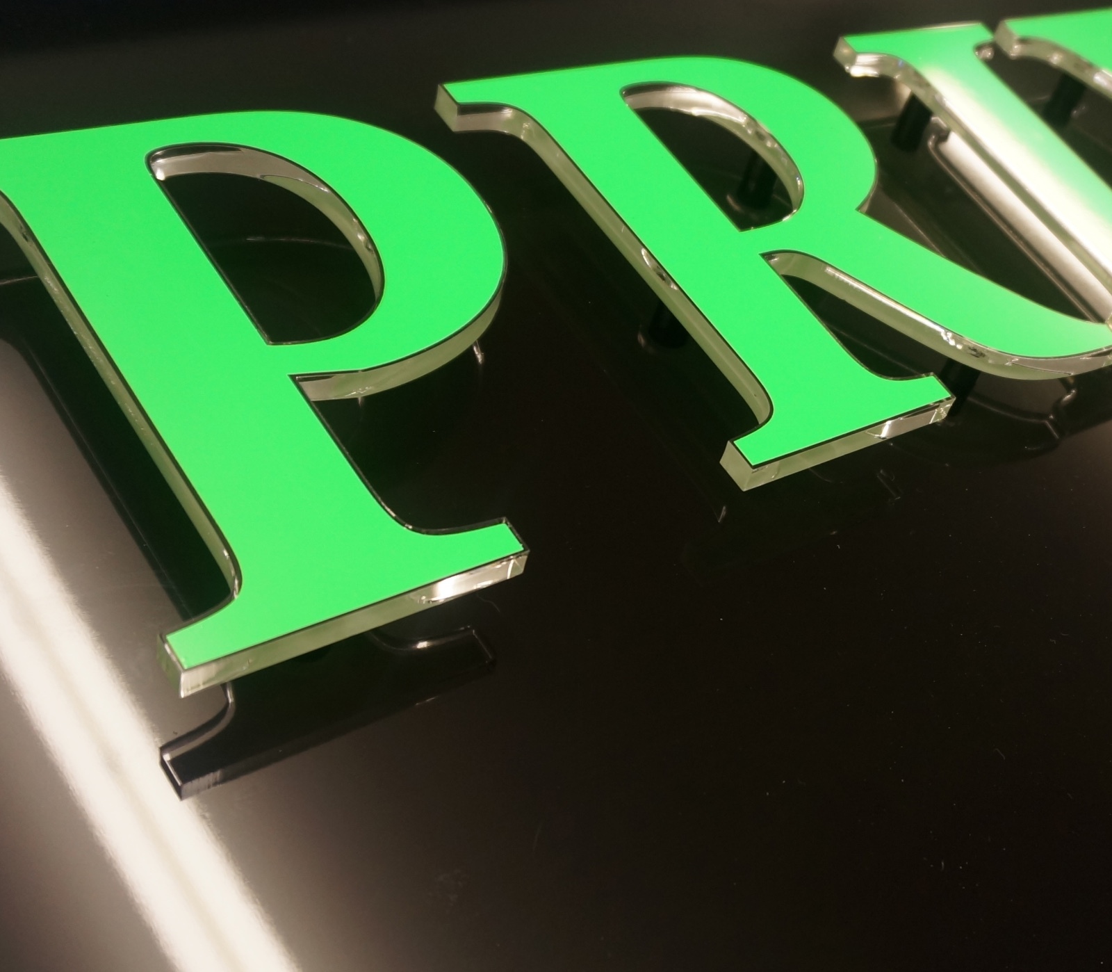 FLAT CUT ACRYLIC LETTERS SHOP SIGNS ANY SIZE OR FONT free standoffs ...