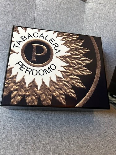 Tabacalera Perdomo Wooden Cigar Box / Humidor Gold Tobacco Leaves | eBay