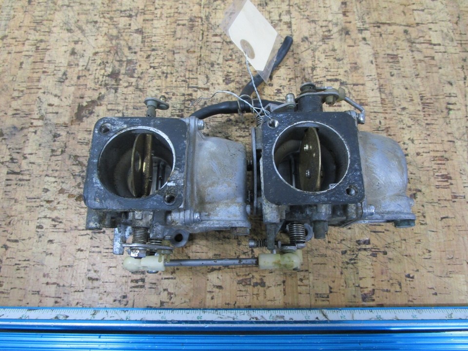 0750 1975 Mariner 40 HP CARBURETOR ASSEMBLY UPPER/LOWER 8568M 8567M ...