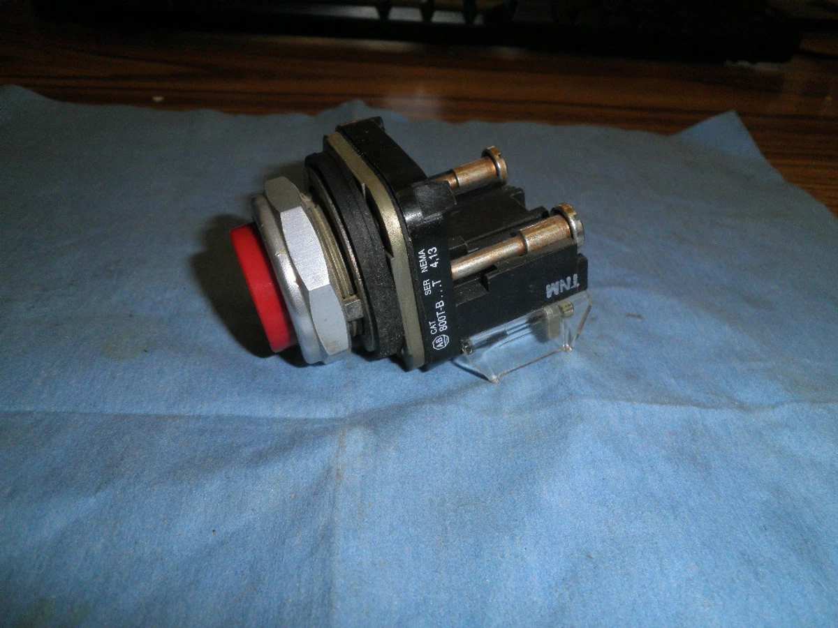 Allen Bradley 800t B