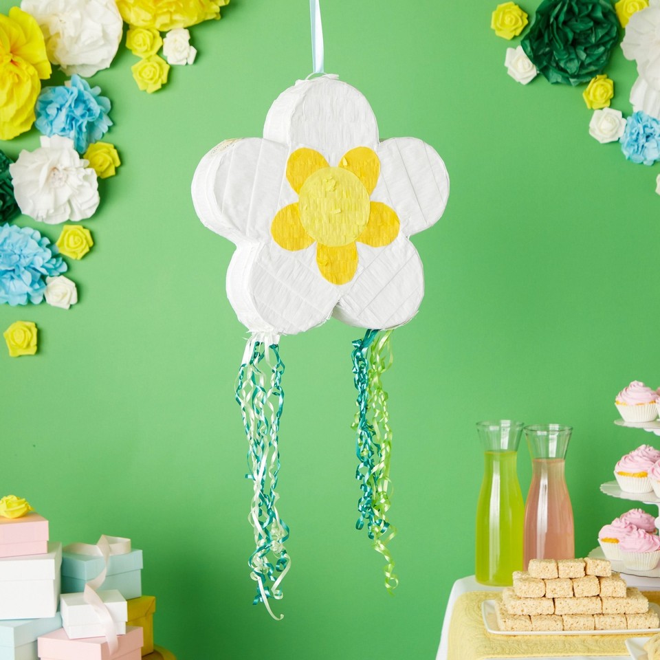 Small Pull String Daisy Pinata for Flower Birthday Party Decorations ...