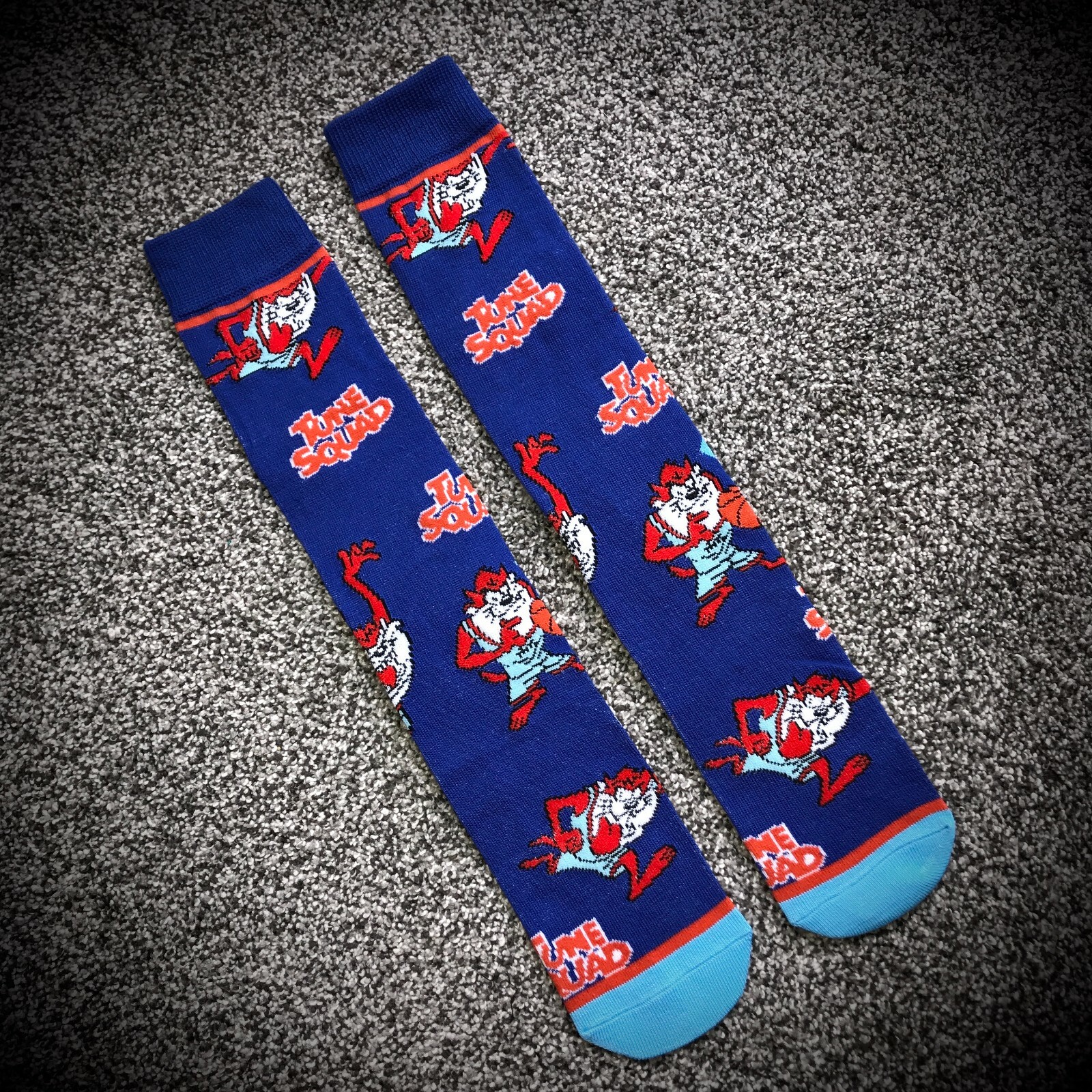 TUNE SQUAD TAZ BASKETBALL SOCKS navy blue looney space jam tasmanian ...