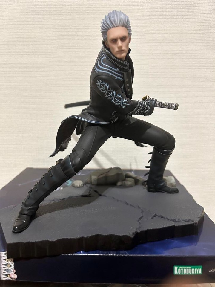 Kotobukiya ARTFX J DMC5 Devil May Cry 5 Vergil 1/8 Scale PVC Figure ...