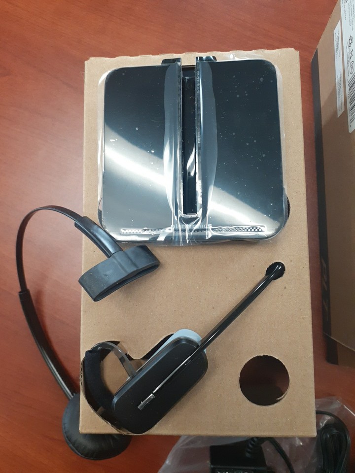 NIB! Plantronics CS540 Wireless Headset System Black Complete In Box ...