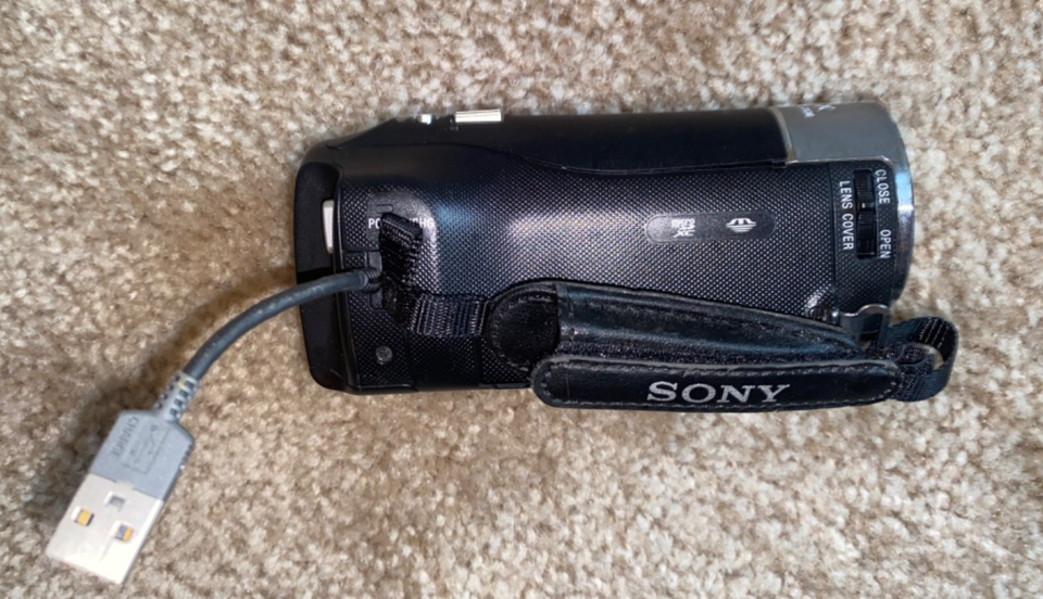 SONY HDR-CX240 HandyCam HD 9.2MP 54x Zoom Digital Camcorder Black ...