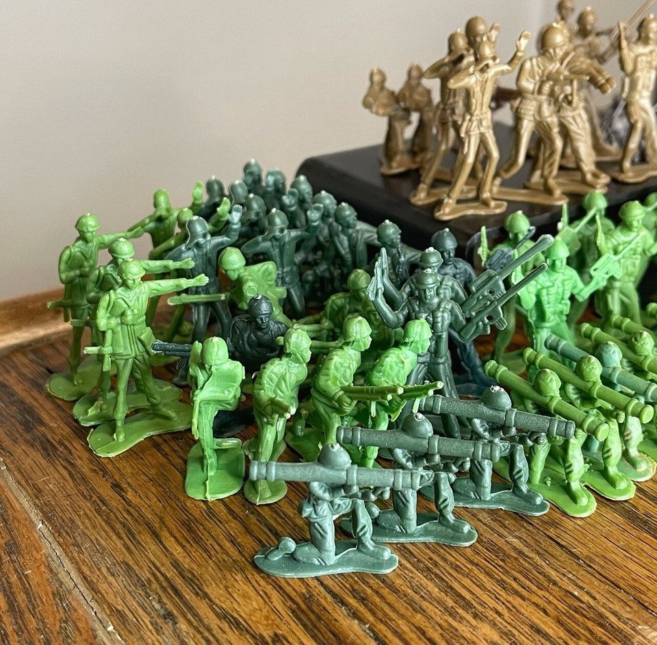 Greenbrier Army Men LOT Plastic Toy Soldiers 2” Scale Marine Combat ...