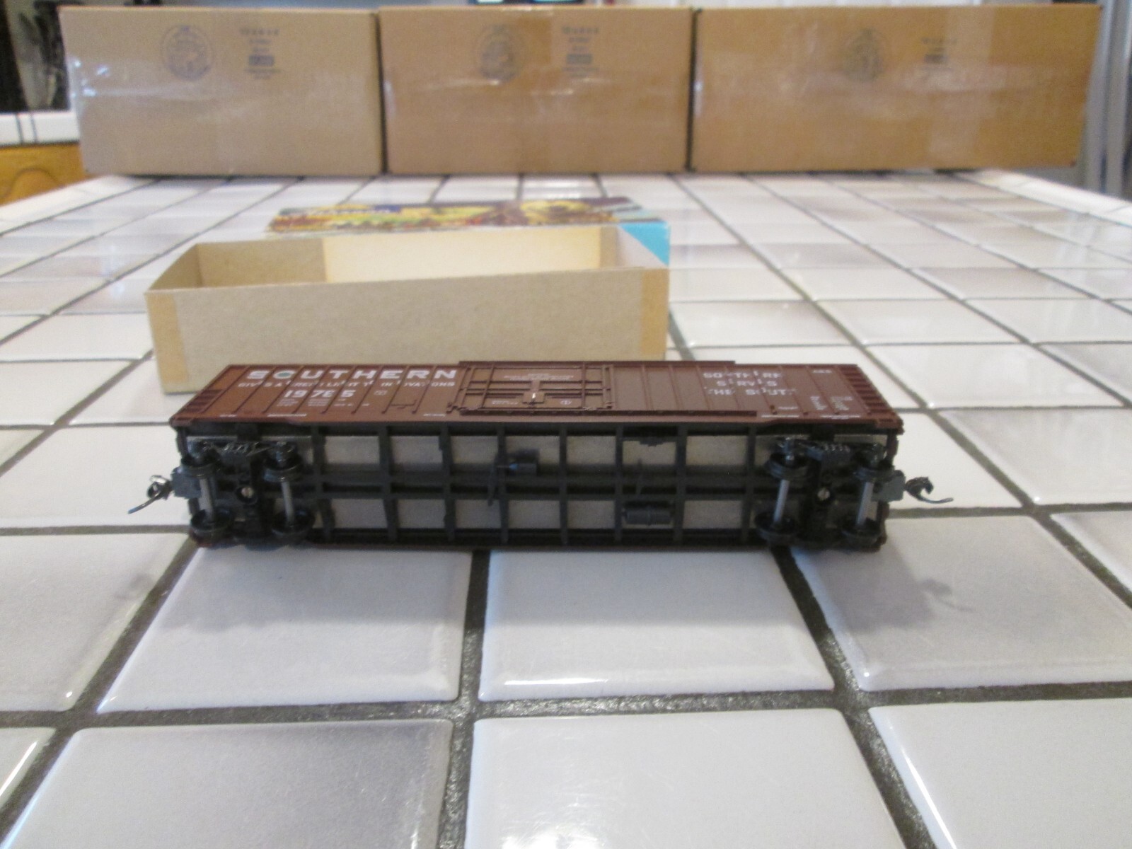 athearn SOUTHERN 50 foot box car HO scale | eBay